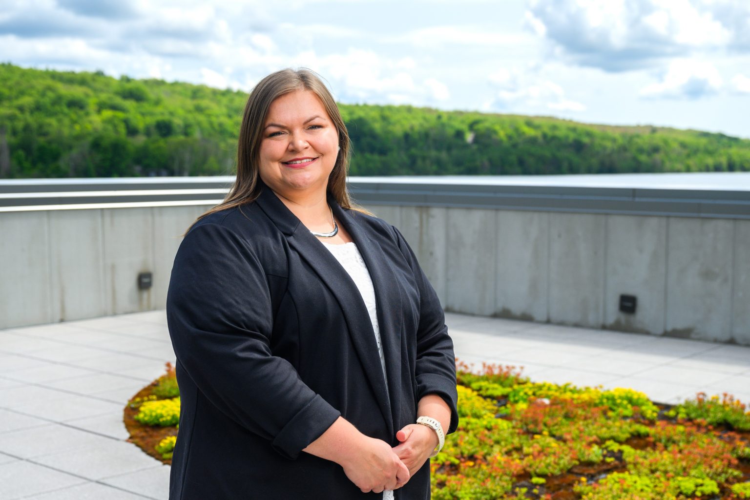 Jenny Apriesnig Earns Research Award for Collaborations Impacting ...