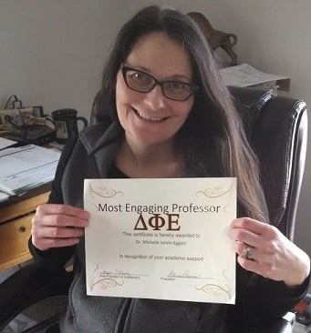 Delta Phi Epsilon Awards "Most Engaging Professor" | CEGE News
